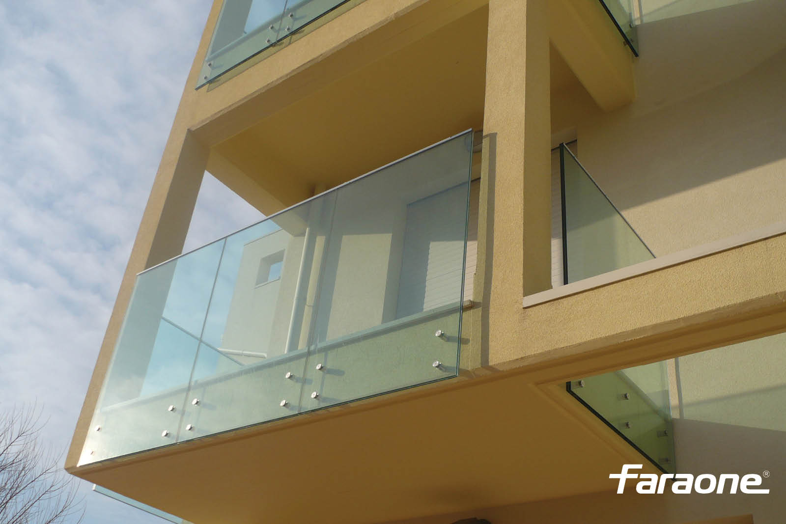 Balconi > Faraone Parapetti