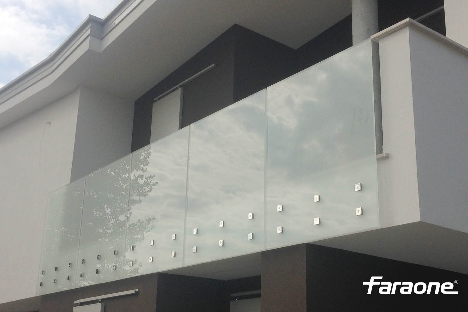 Balconi > Faraone Parapetti